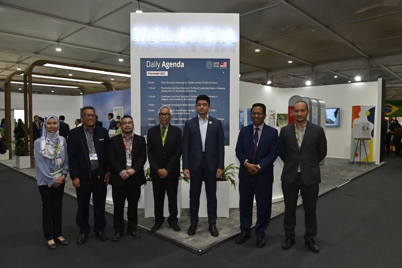 The Regent of Pahang visited the Malaysia Pavilion at the UNFCCC COP27 ...