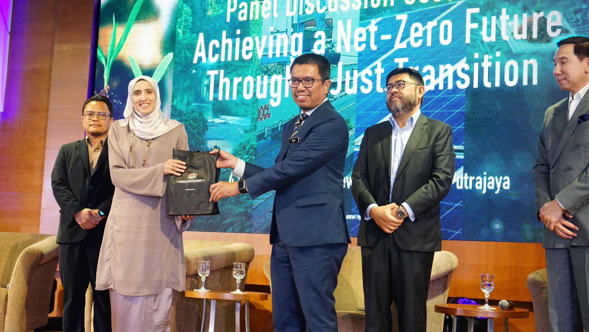 Climate Change Forum Road to COP28 and the Launching of the Advisory ...