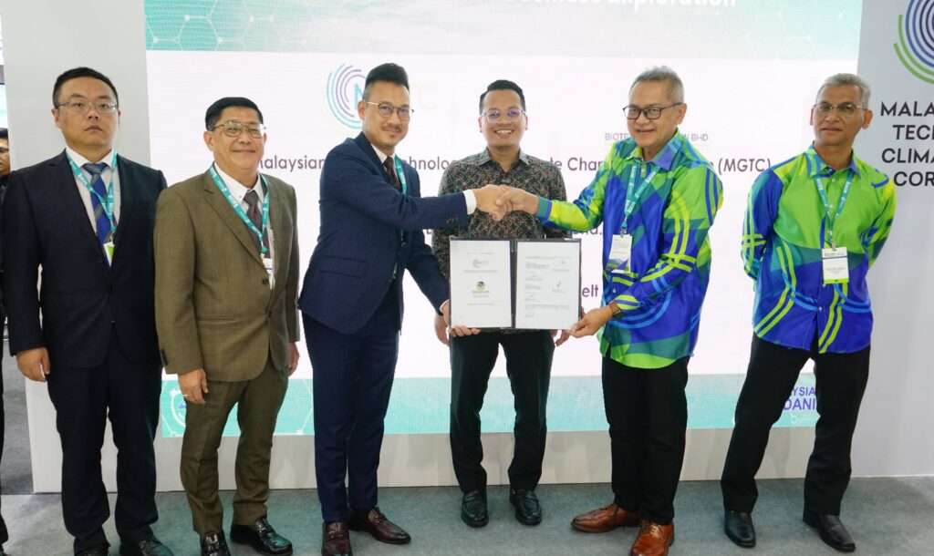 MALAYSIAN GREEN TECHNOLOGY AND CLIMATE CHANGE CORPORATION FORGED ...